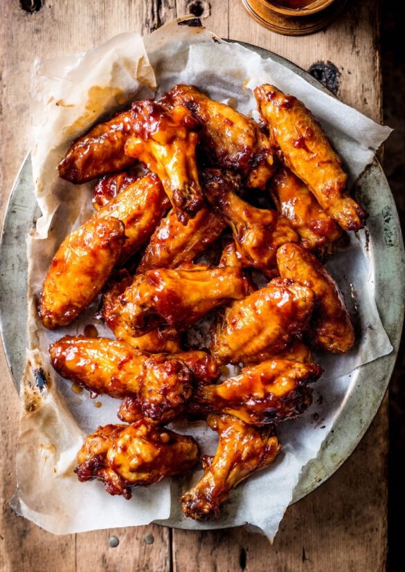 Classic Pub-Style Honey BBQ Chicken Wings
